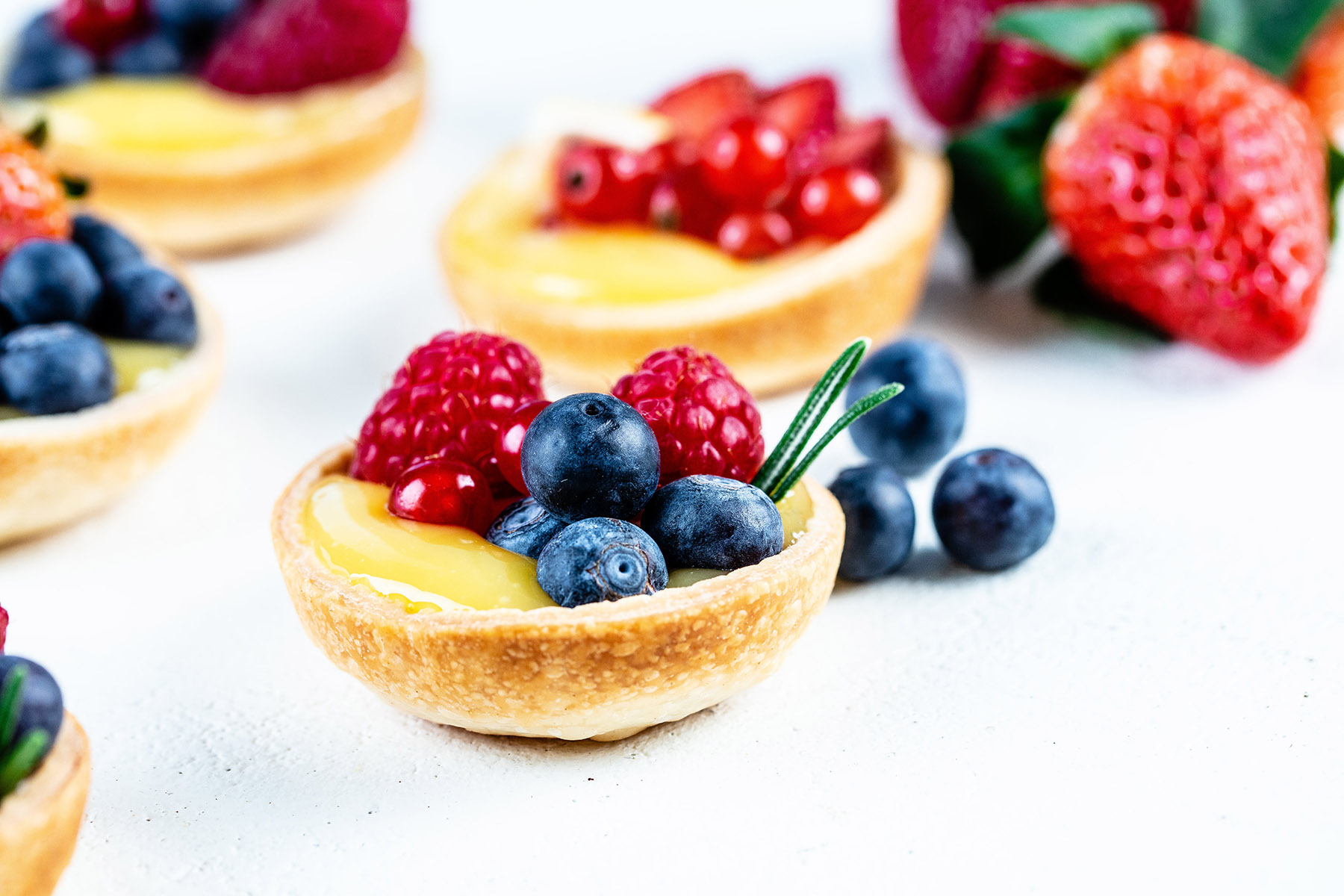 Mini Lemon Berry Tarts | Florida Crystals
